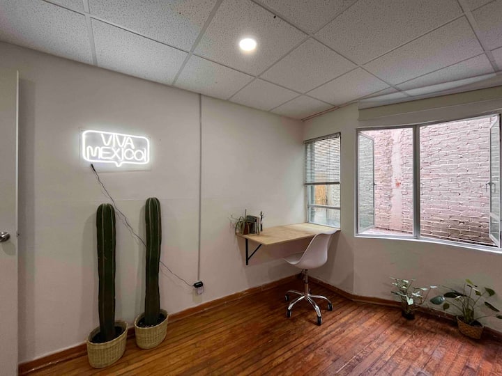 Amplio Depa En Roma. Self Check In. 1º Piso - Mexico City