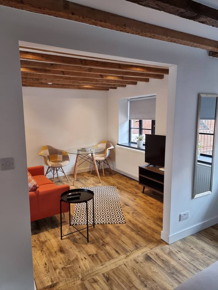 No.3 - The Warehouse, Town Centre Luxury Flat - Banbury