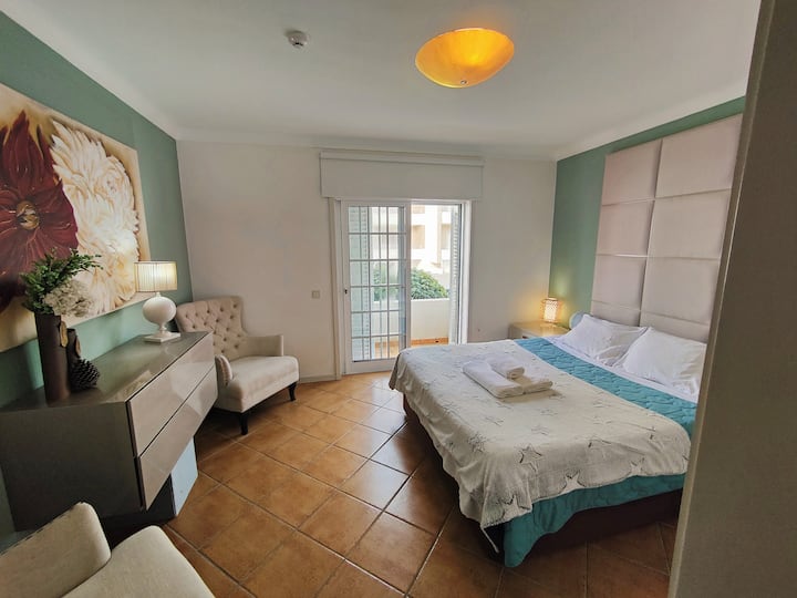 Aveiro Flat Rooms Beach Hostel Venice Of Portugal - Aveiro