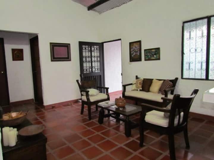 El Umbral En La Jagua (H) El Pueblo De Las Brujas. - Garzón