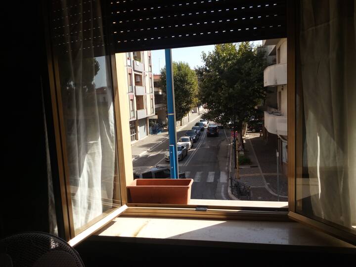 Camera Matrimoniale A Montesilvano - 阿布魯佐