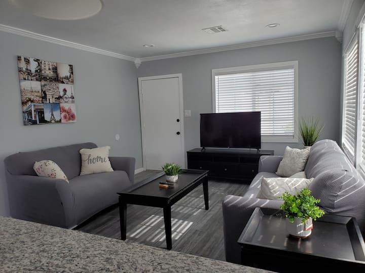 2 Bedroom Cozy House, 3717 - El Segundo, CA