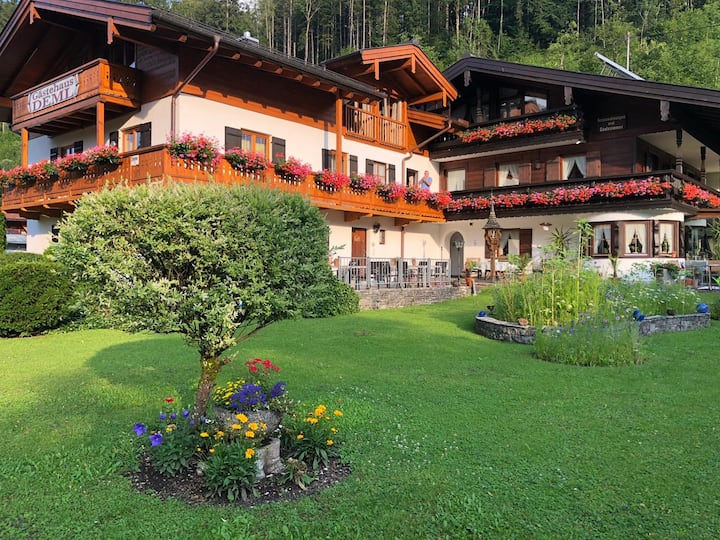 Perfekte Lage, Großer Garten Und Gemütliche Stube - Berchtesgaden