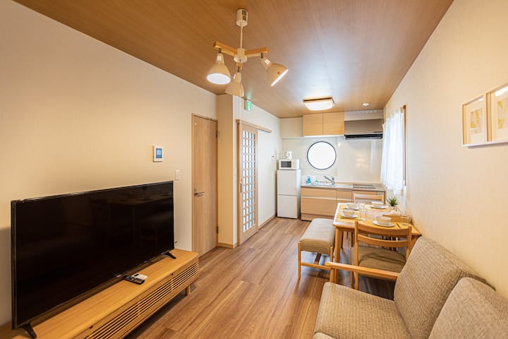 夕月|临近难波、通天阁、天王寺|花园町站/动物园前站步行9分|双线地铁直达难波、梅田|日式整栋一户建 - Osaka