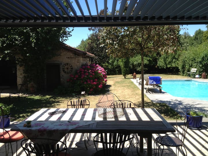 Le Mulaty. Belle Demeure En Pierre. Piscine. - Bourg-en-Bresse