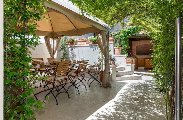 "Seaside Bacvice Villa" Close To Beach And Center - Split