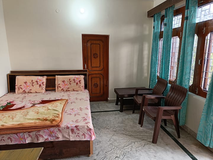 Mannat Holiday Home Stay
Peaceful 2 Rooms Suite - Dharamshala