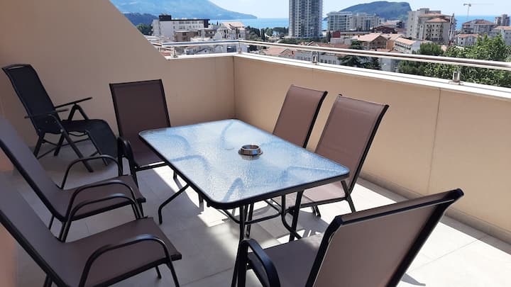 Апартамент, центр Будвы, до 6 человек - Budva
