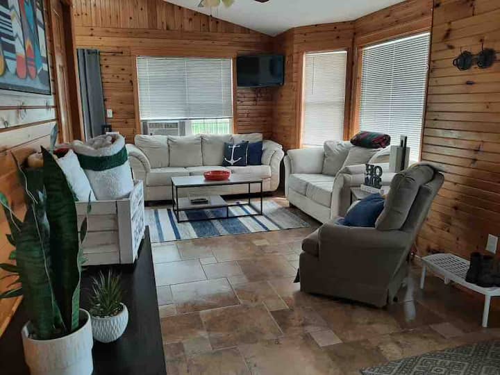 Cottage In Meadowbank - Prince Edward Island