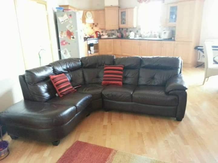 Private Room With Ensuite Shower Room. - Carrickfergus