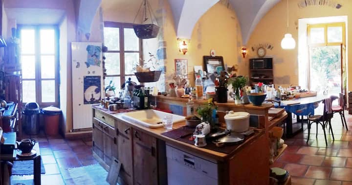 Chambre Familiale Morgane, Monastère Des Recollets - Cournon-d'Auvergne
