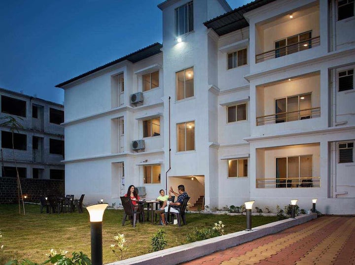 Pool Facing Room R3 By Dacha Arambol - Goa