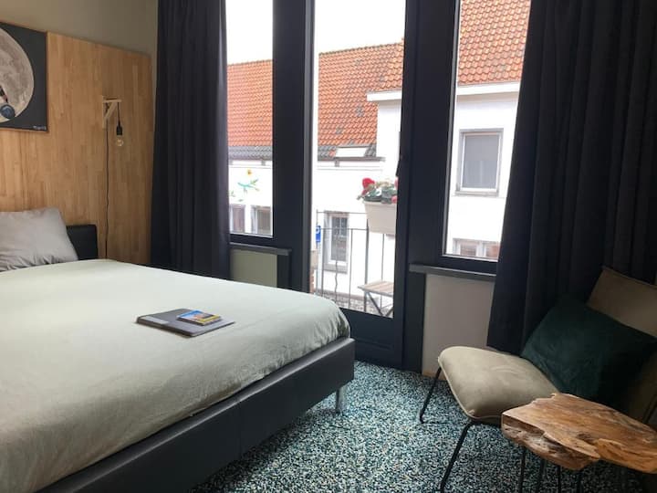 Hotelroom- Private Bathroom Parking 90 Meter 10€ - Leuven