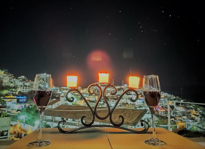 Encantadora Terraza, Céntrico Con Estacionamiento - Taxco