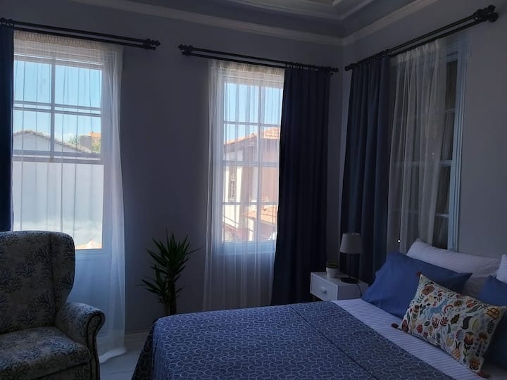Ayvalıkmerkez Eskitaş Rumevi Sevgi Pansiyonayvalik - Ayvalık