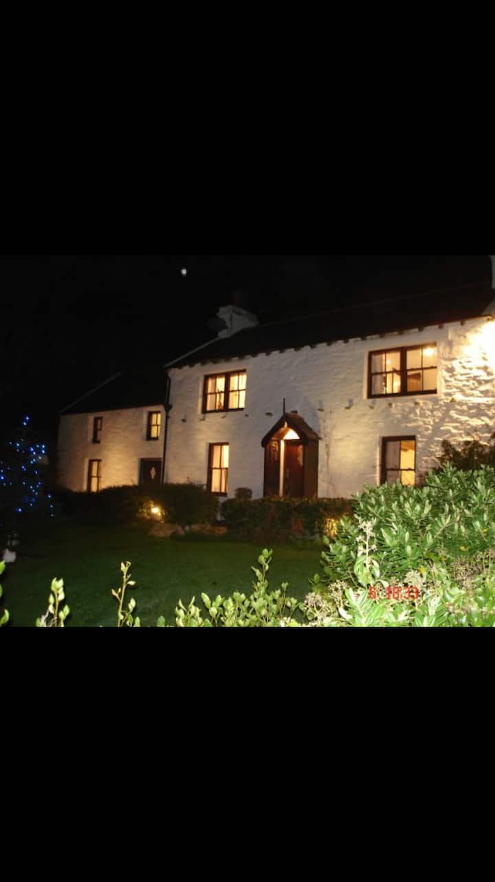 Charming 400year Old, 3 Bed Cottage - Isle of Man