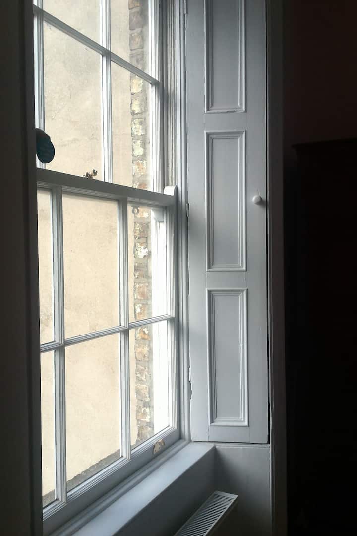 Gorgeous Double - Dublin