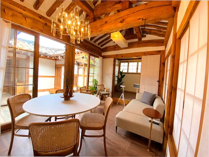 [New]hanok Jae / 4br·2bath / 9min From Anguk Stn - Seul