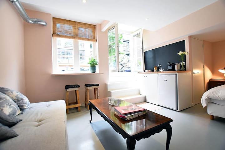 Cozy & Quiet Studio At Great Location | Private - Amsterdam Airport Schiphol (AMS)