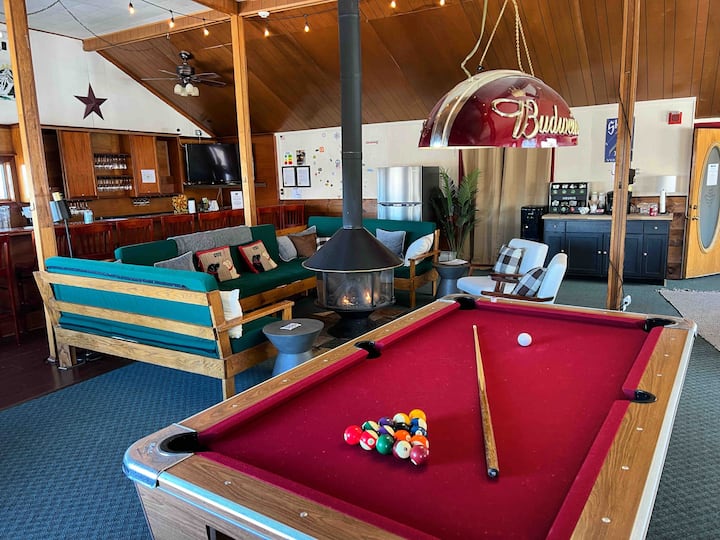 Jumbo Bunkroom Near Mtns & Towns - Manchester, VT