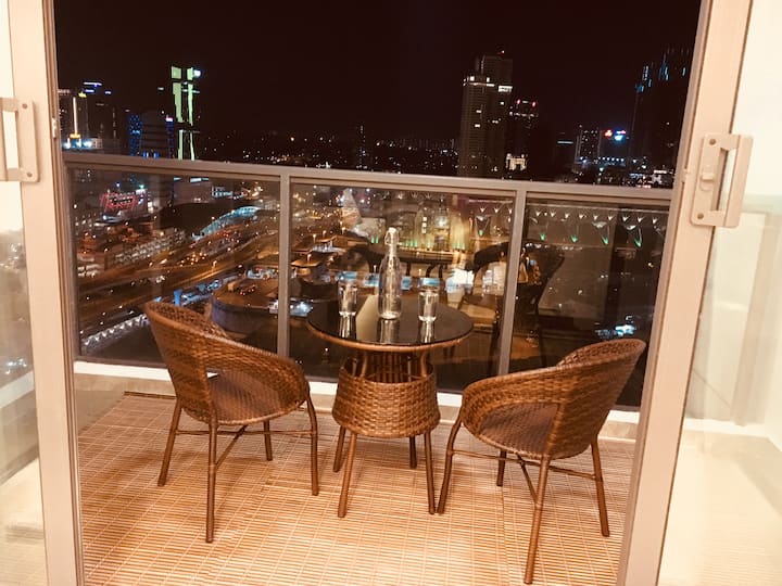 R&f Mall Queen Room W Pool / Gym - Woodlands