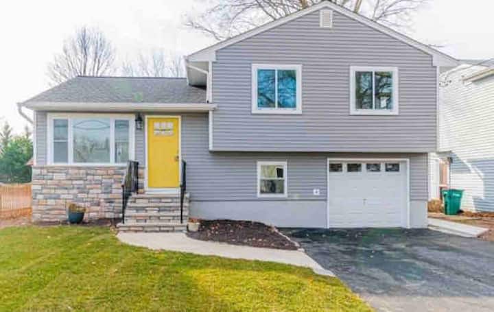 The Queen City Experince - Edison, NJ