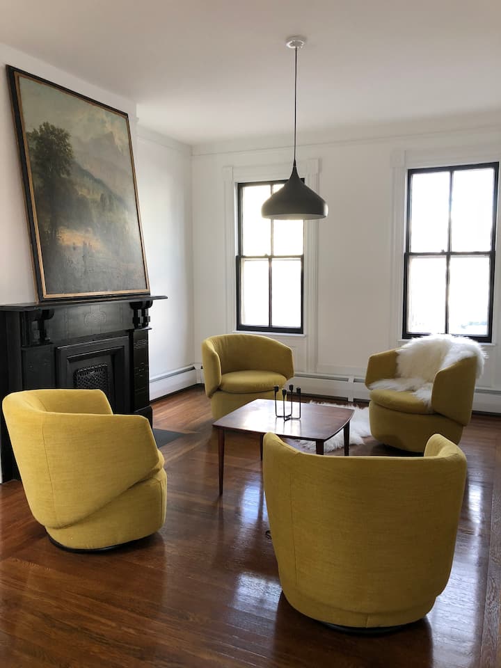 Hudson Gem In Prime Location - Hudson Valley