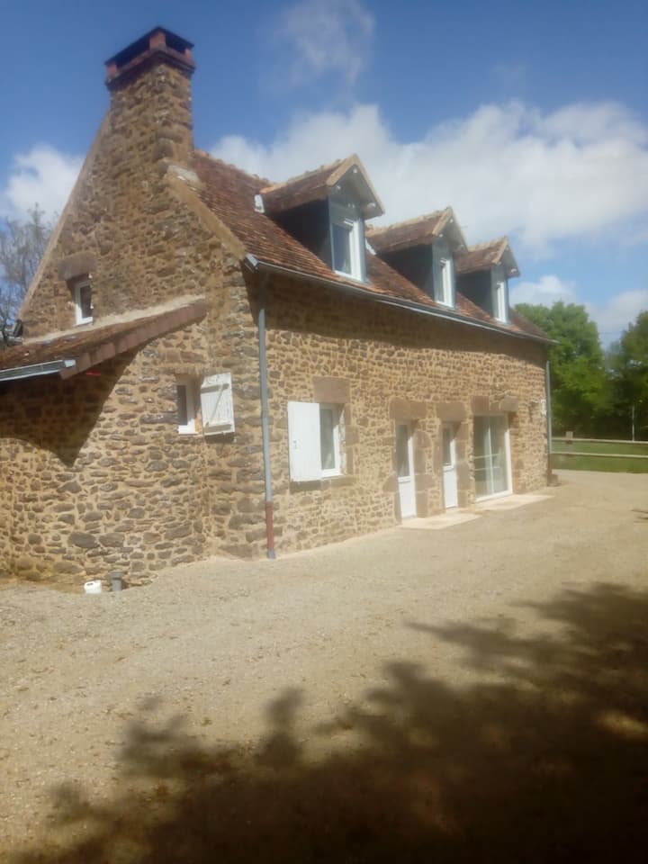Charmante Maison En Pierres De Pays - Fresnay-sur-Sarthe