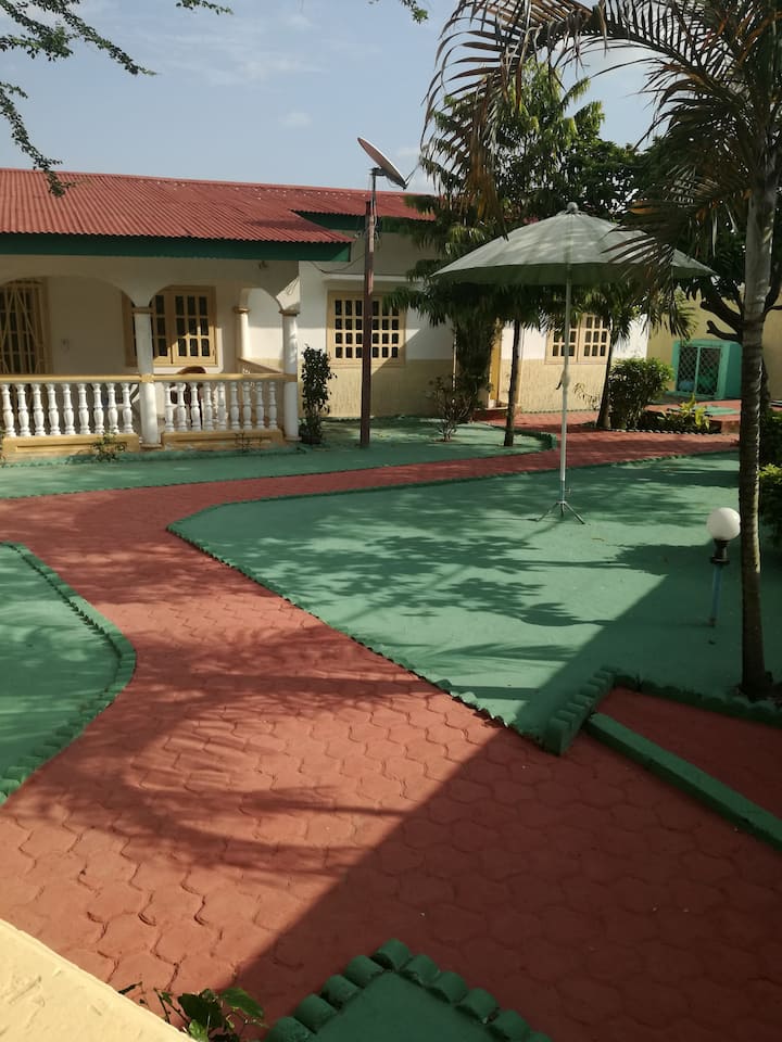 Studio F1 (A) Derrière L ,Aéroport Au Comus 13€ - Republic of the Congo