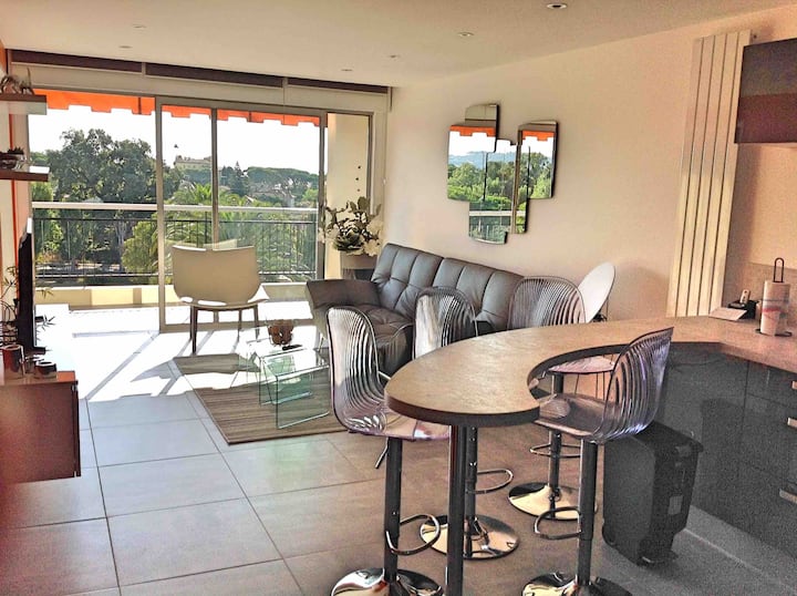Côte D'azur, La Napoule (Cannes): Erstklassige 4-zimmer-wohnung, 300 M Vom Strand Entfernt - Mandelieu-la-Napoule