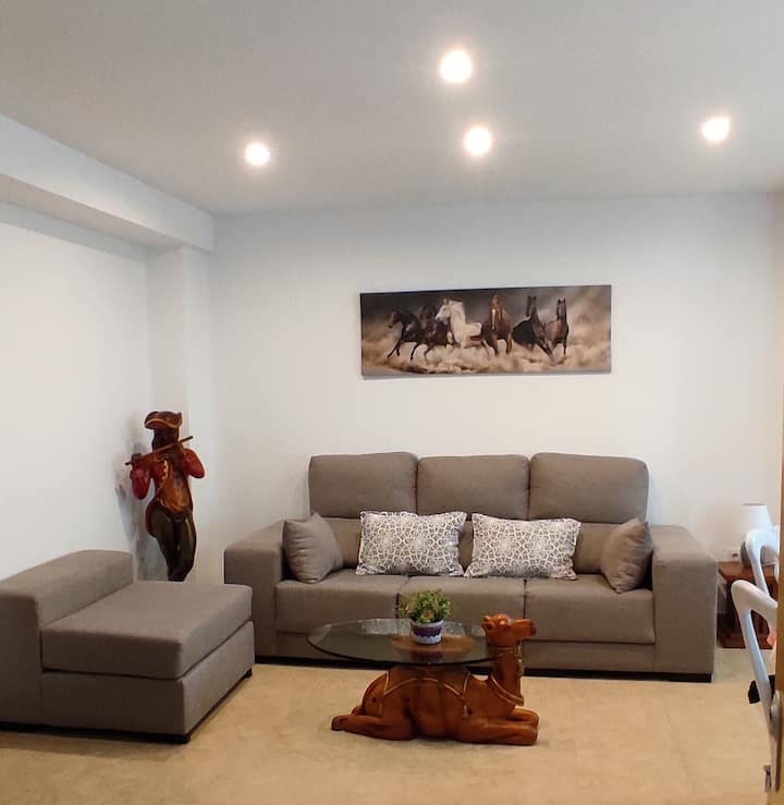 Tu Casa En Benetússer , Valencia - Qatar