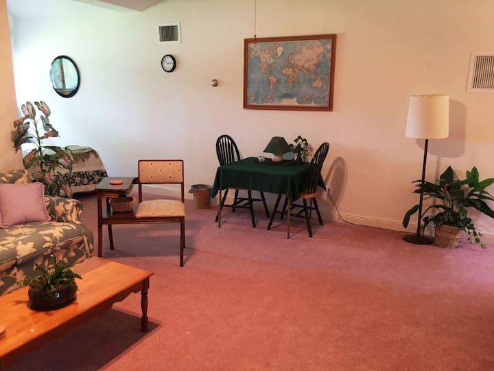 Beautiful Ft. Myers Area /Private Unit Rental - Fort Myers, FL