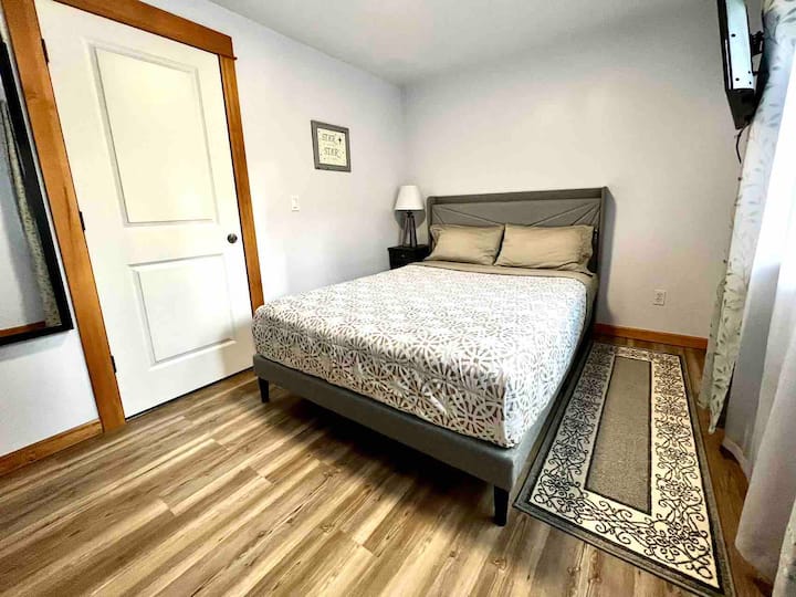 Nice Private Bedroom Near Downtown - Seattle, WA