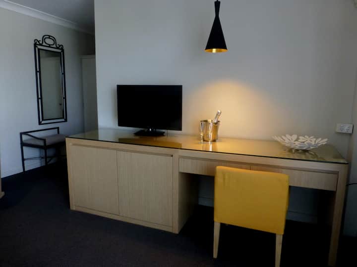 King Deluxe Room 2 Nights - Gerroa