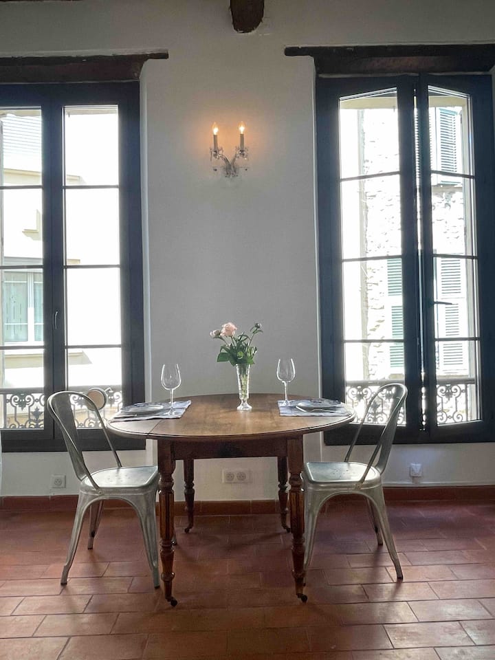 Charming Apartment In The Heart Of The Old Town - Antibes