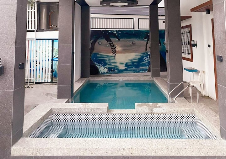 Huge, Spacious,modern Pool Villa 6br Near Clark Cs - Angeles