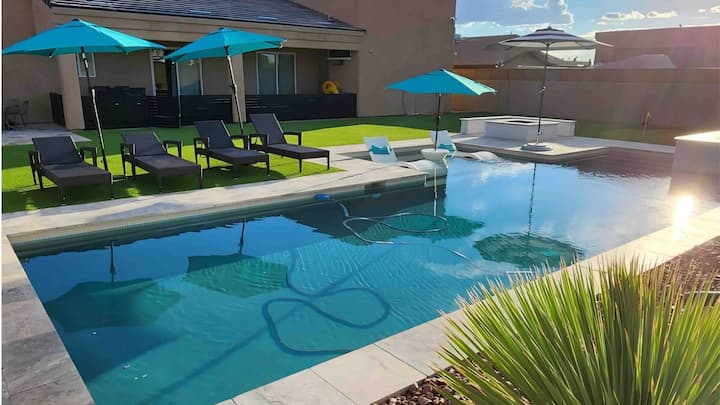Great Pool House Near The River & London Bridge !! - Lake Havasu City, AZ