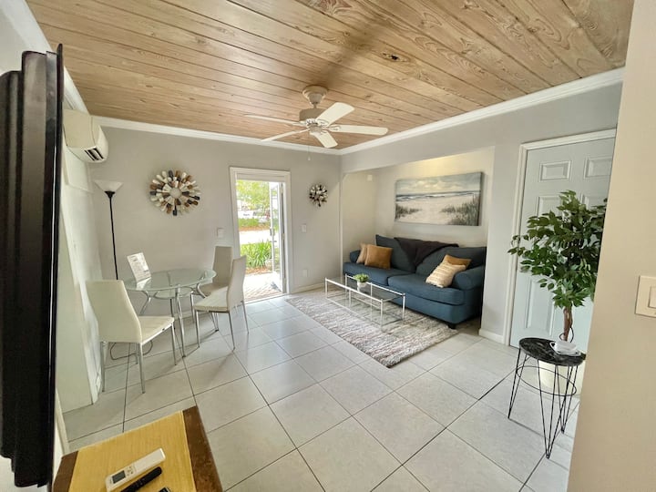Blue Ocean - 1 Bedroom Apt\/ Near The Beach - Delray Beach, FL