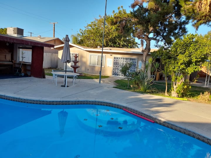 Privatepool*petfriendly*3 Bedrooms*wifi* - Hemet, CA