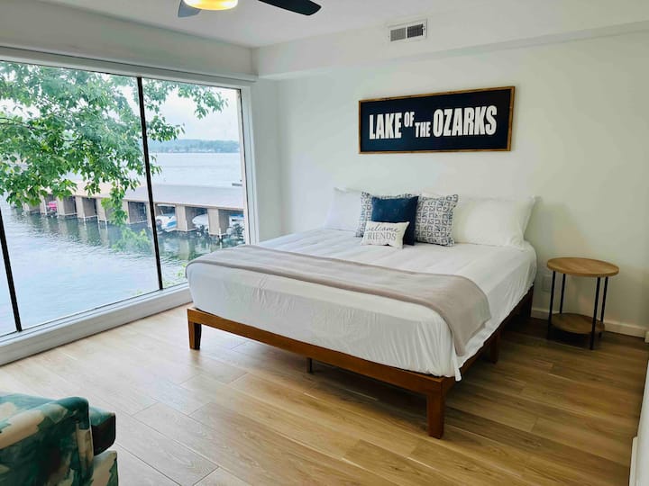 Lake of the Ozarks Waterfront Vacation Rentals - Missouri, United ...