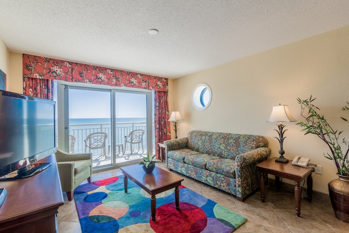 4br/3ba, Sleeps 16, Large Oceanfront, Balcony - Myrtle Beach, SC
