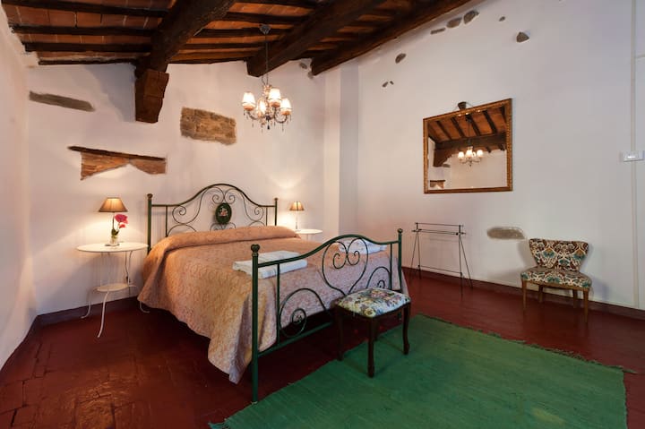 Tower House 2br. Tuscan Village - Pontedera