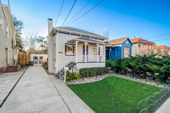 Cozy Home With Spacious Yard And Sunroom - Alameda