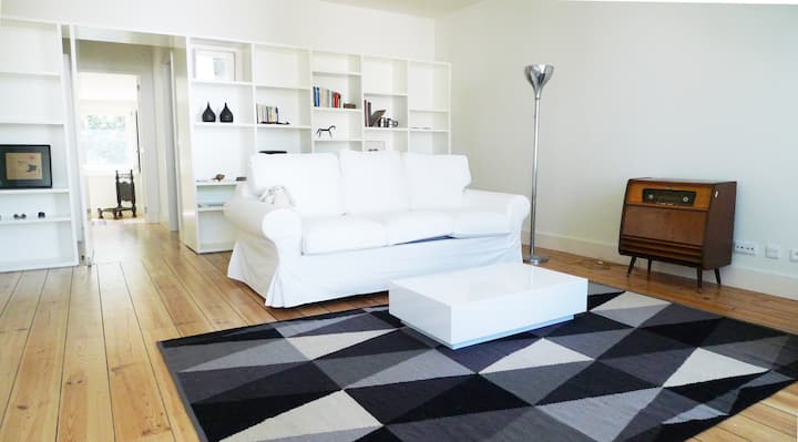 Belle Renovation Au Coeur De La Vielle Ville - Lisbon