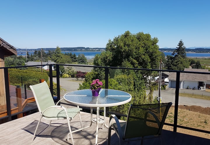 Royston By The Sea - Comox