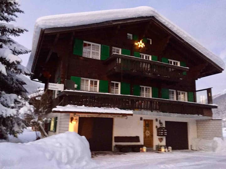 Fredy Wohnung /Balkon  Swiss Chalet Obergoms/goms - Reckingen-Gluringen