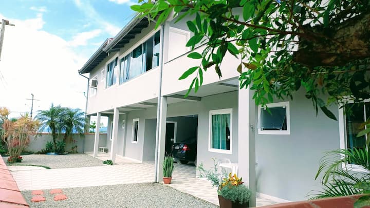 Apartamento Terreo Frente Ao Mar, Enseada De Brito - Palhoça