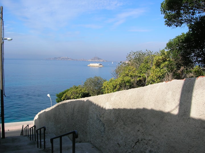Un Logis Sympa Entre Mer Et Ville.. - Marseille