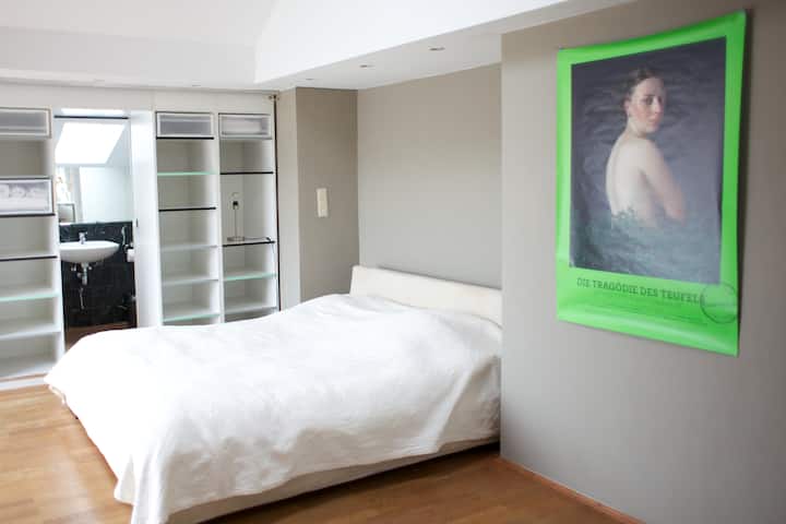 Minimalist Loft At English Garden - Munich