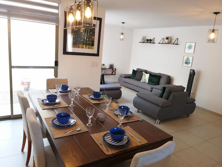 Beautiful House On Exclusive Condominium - Aguascalientes